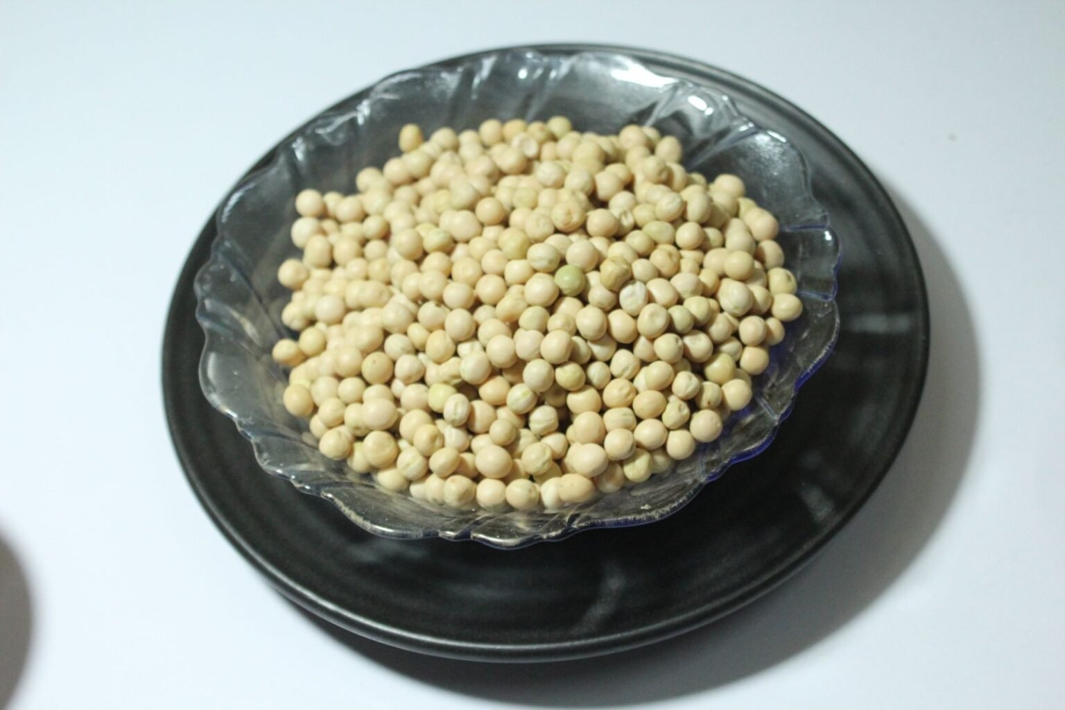 White Peas सफेद वाटाणा / सफेद मटर - Sarkhot Natural Farms